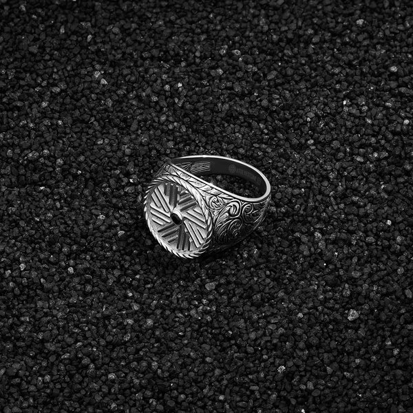 Men's Solid Gold Millstone-Inspired Signet Ring - Atolyestone